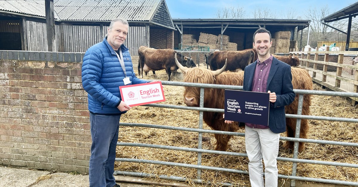 Chris Hinchcliff visits Standalone Farm in Letchworth Garden City for ...